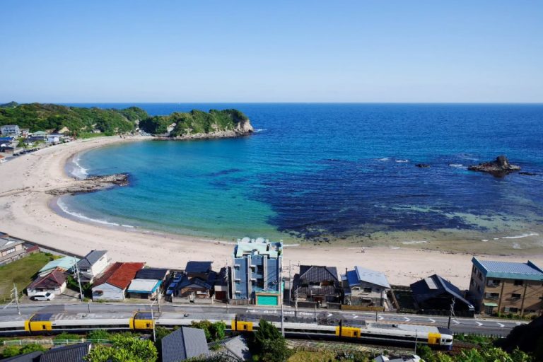 Japan’s Top 20 Dreamy Beaches! A Summer Paradise of Blue Seas and White ...