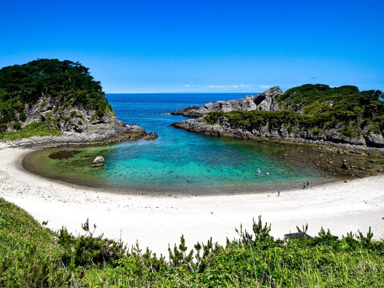 Japan’s Top 20 Dreamy Beaches! A Summer Paradise of Blue Seas and White ...