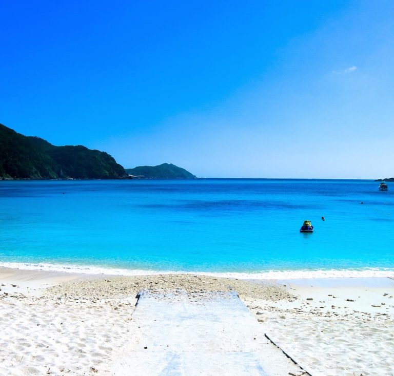 Japan’s Top 20 Dreamy Beaches! A Summer Paradise of Blue Seas and White ...